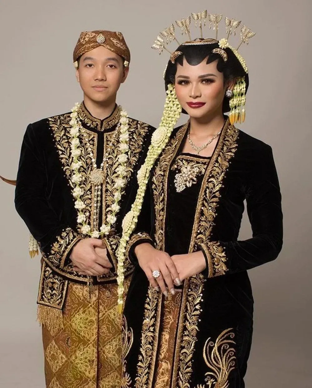 Apa arti warna hitam dalam adat Jawa: Makna, Simbol, dan Penggunaannya ...